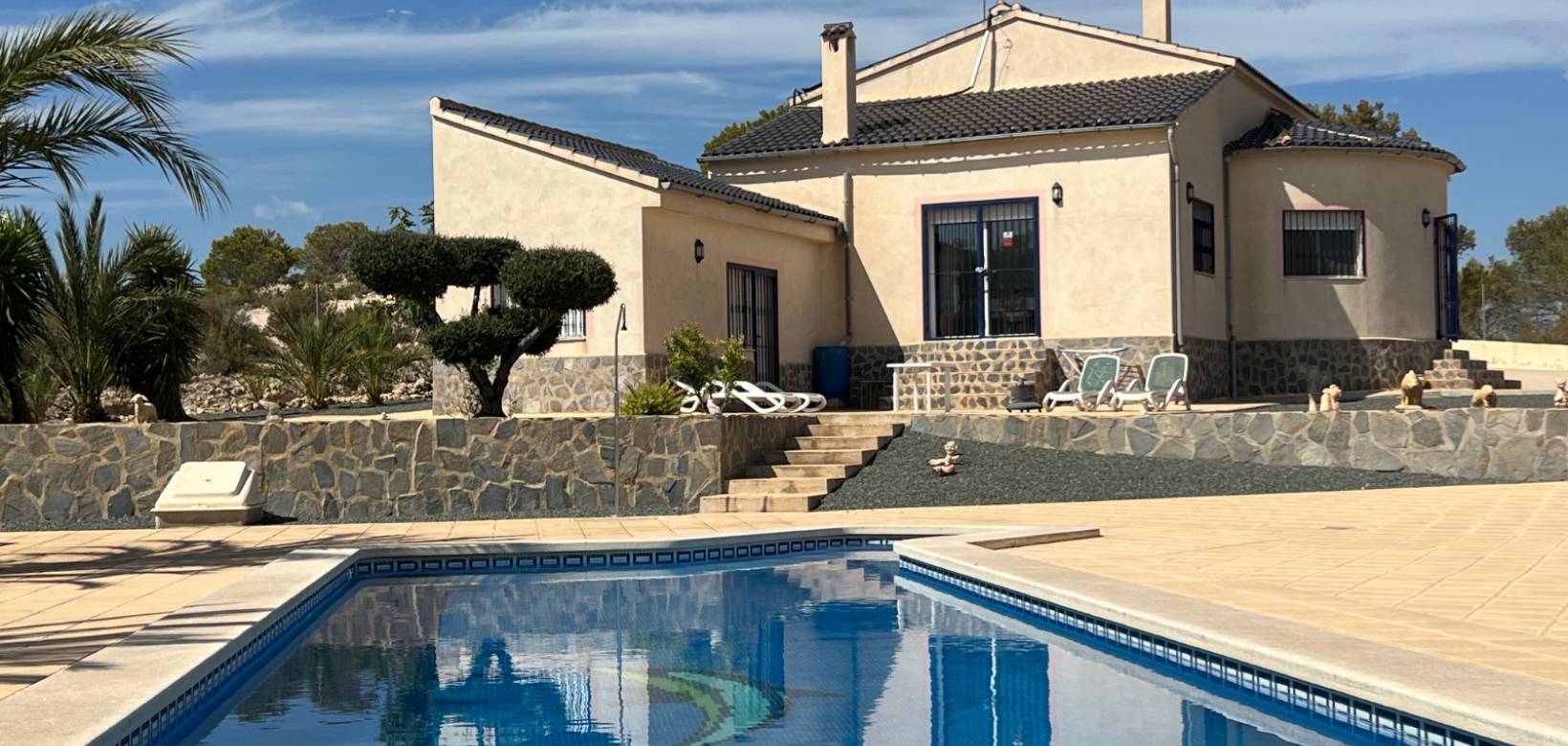 Spectacular Villa with Stunning Valley Views in Hondón